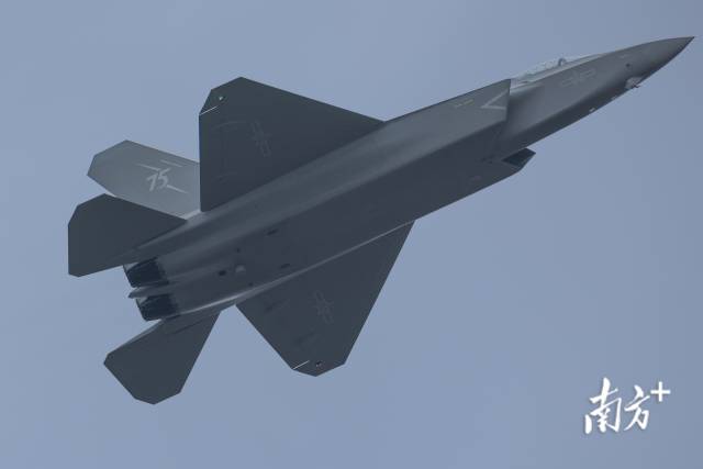 歼-20S、歼-35A、红旗-19……盘点第十五届中国航展十大“明星装备”-广东台荔枝网